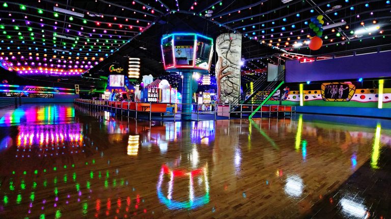 Activities - Roller Rink, Arcade, & Cafe | United Skates of America